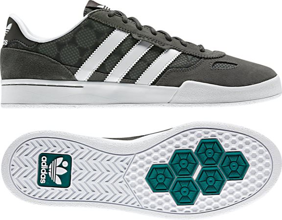 Adidas 2012 İlkbahar Yaz - MODA HABER Haberleri