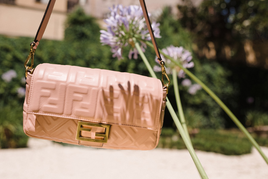 Fendi'nin modern Külkedisi: Kiernan Shipka - MODA HABER Haberleri