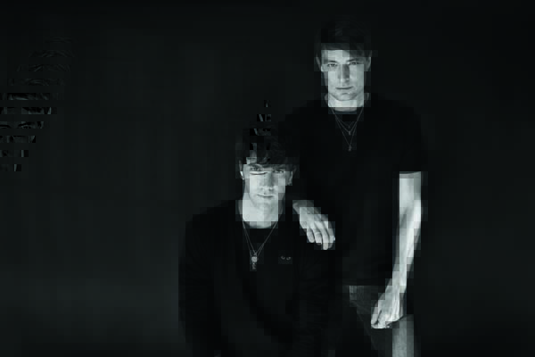 Millie Bobby Brown’dan Pandora’ya Özel Koleksiyon - MODA HABER Haberleri